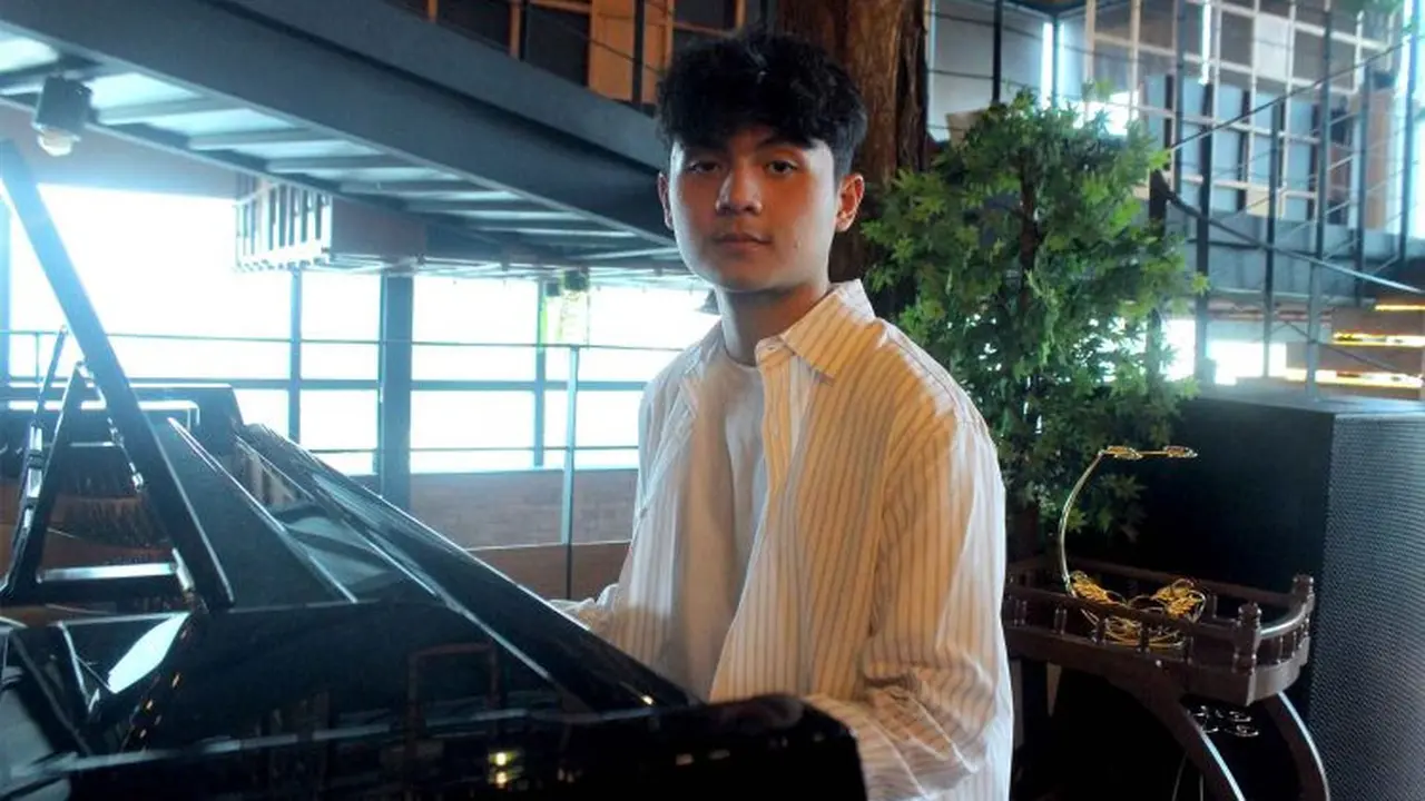 Rajakin, Putra Minola Sebayang yang Tuai Pujian Luar Biasa dari Musisi ...