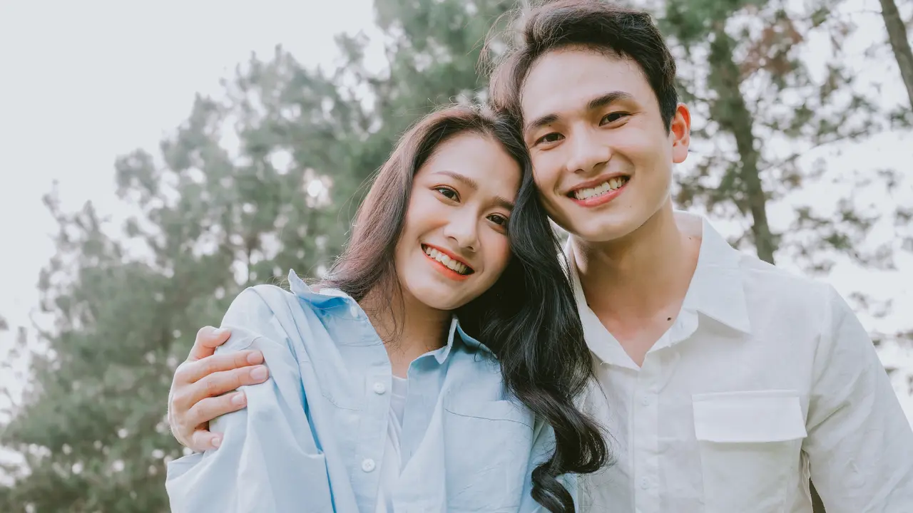 5 Tanda Kamu dan Dia Memiliki Rasa Cinta yang Sama Kuatnya - Relationship Fimela.com