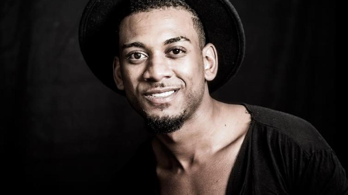 Lagu Wajib Dengar: Love Can Do - Joshua Ledet American Idol