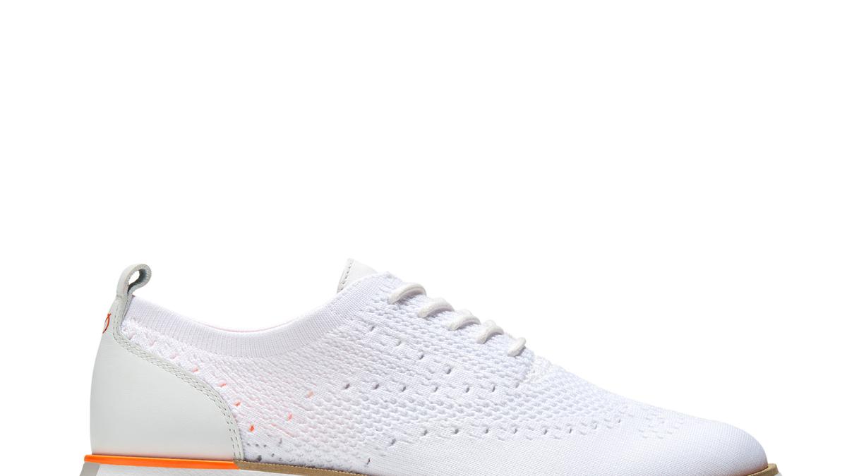 Hadirkan Koleksi Multifungsi, Sepatu Cole Haan Ringan seperti Pakai ...