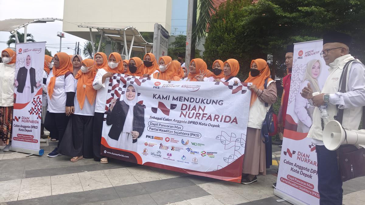 Kader dan Simpatisan PKS Gelar Aksi Flashmob, Meriahkan Pendaftaran ...