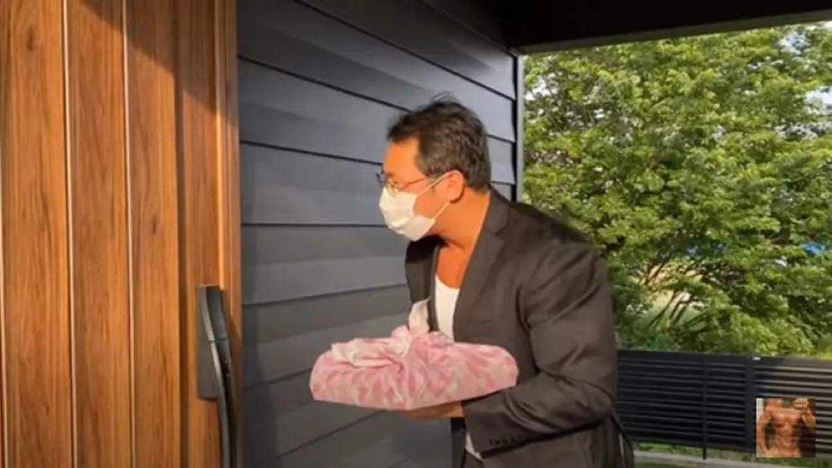 Berita Pelayan Restoran Six Packs Hari Ini - Kabar Terbaru Terkini ...