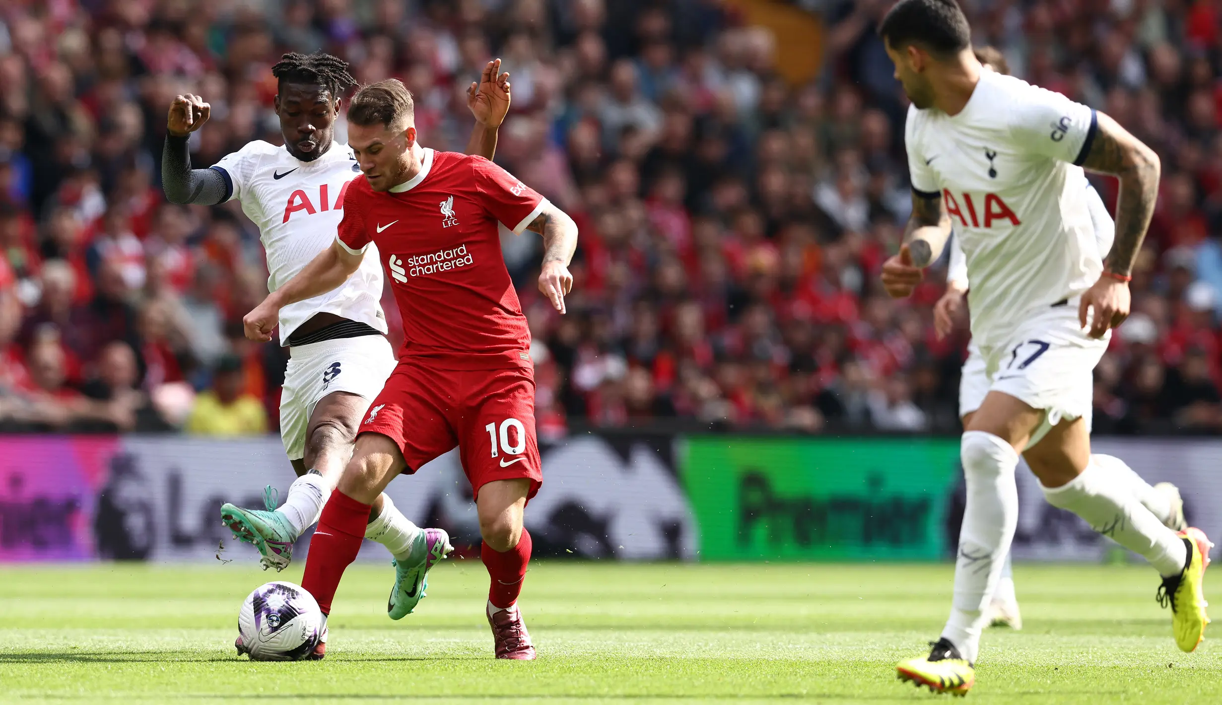 Mo Salah Kembali, Liverpool Gasak Tottenham - Foto Liputan6.com