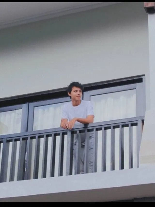 6 Pesona William Roberts Bintang Cerita Putih Abu-abu, Adik Cinta Brian ...