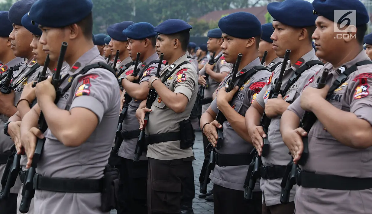FOTO: Pasukan Brimob Gelar Apel Sambut Asian Games hingga Hari Buruh - Foto Liputan6.com