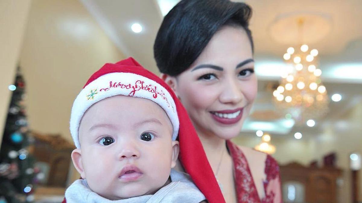 Punya Anak, Kezia Karamoy Semakin Kurus - ShowBiz Liputan6.com