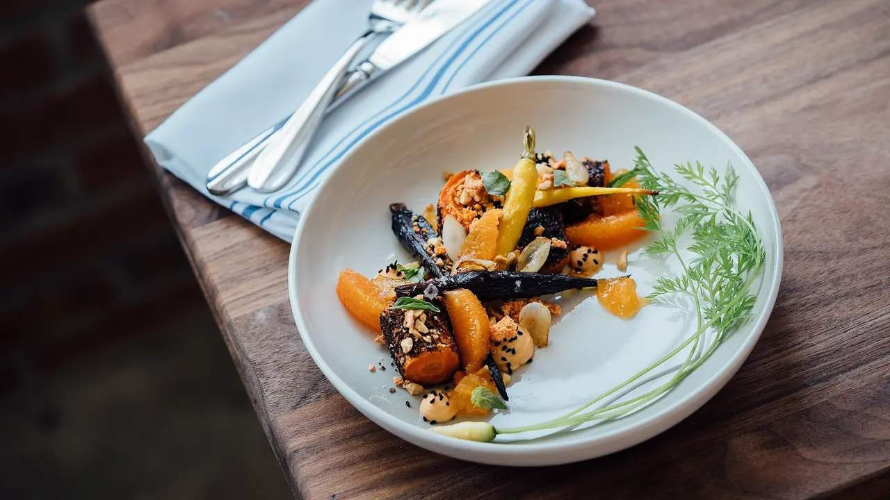 7 Cara Plating Makanan yang Bagus, Hidangan Jadi Cantik dan Menarik ...