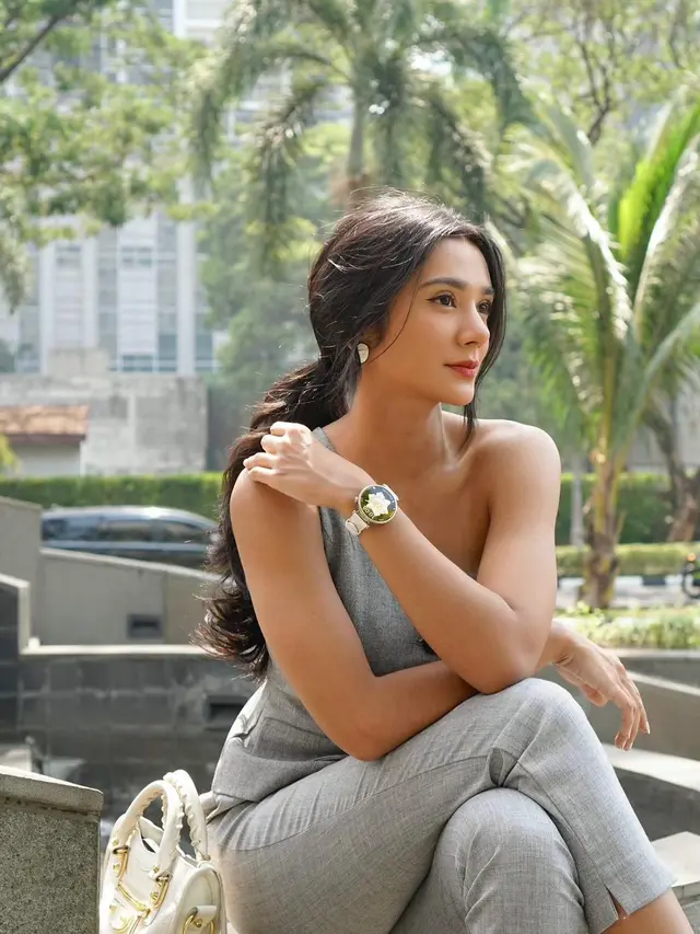 Potret Terbaru 6 Co-Host Cantik Hitam Putih yang Dampingi Deddy Corbuzier, Kini Ada yang Tinggal ...