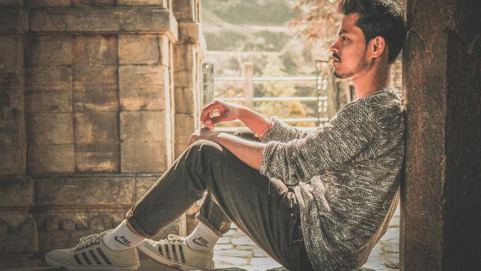 60 Kata-Kata Sad Boy yang Galau dan Cocok Jadi Caption Media Sosial ...