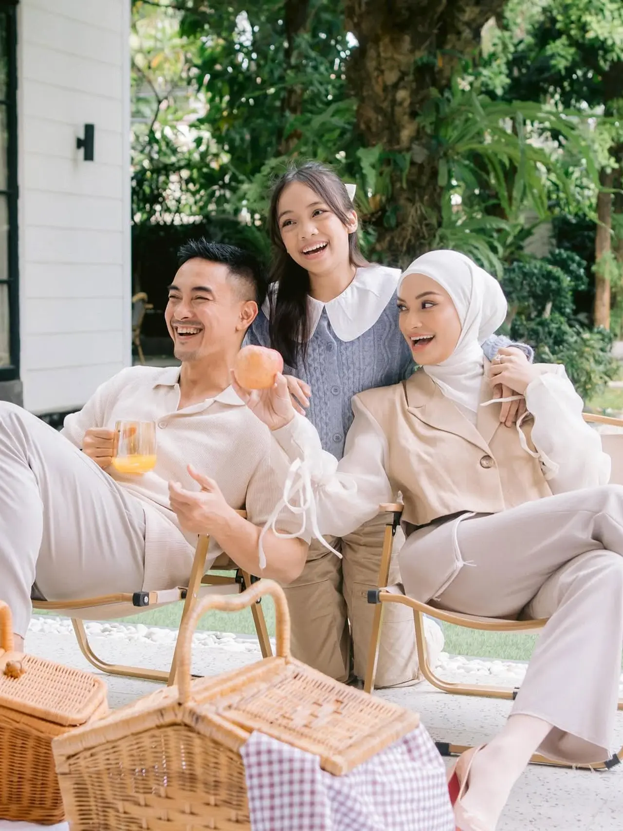 Kini Jadi Anak Zumi Zola, Ini 6 Potret Illiyyuna Kamila Rais Buah Hati Putri Zulhas - Hot ...