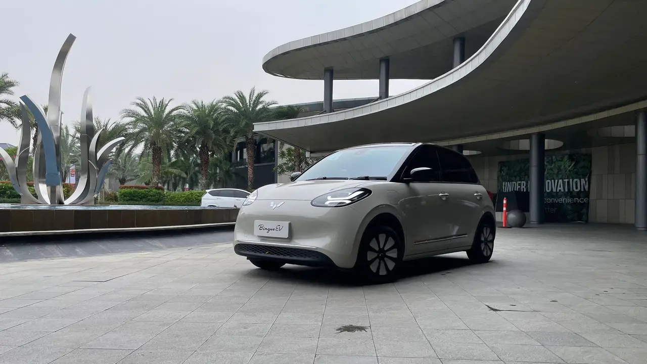 Harga Terbaru Wuling Binguo EV April 2025, Mobil Listrik Retro dengan Teknologi Canggih - Hot ...