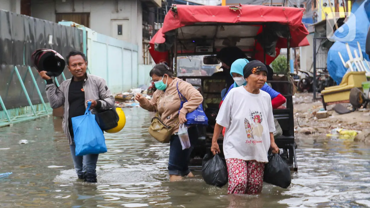 Banjir Rob Landa Wilayah Pesisir Utara Jakarta, 9 RT dan 1 Ruas Jalan Tergenang - News Liputan6.com