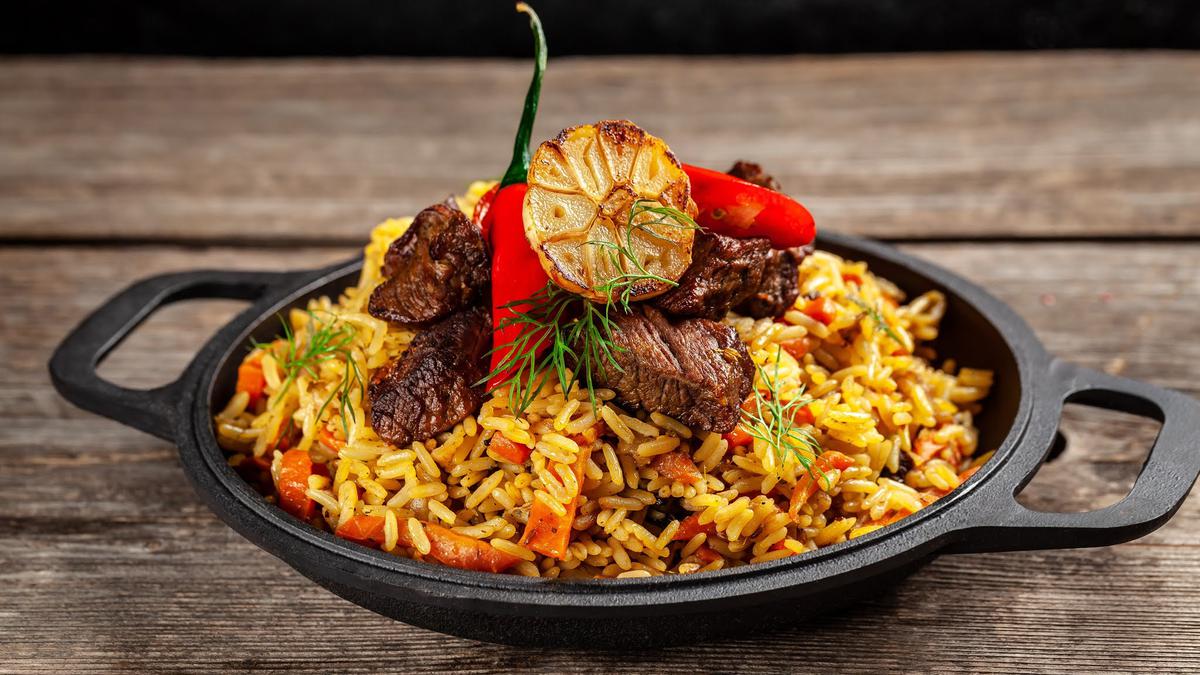 16 Makanan Khas Arab Saudi yang Mendunia dan Menggugah Selera, Menarik ...