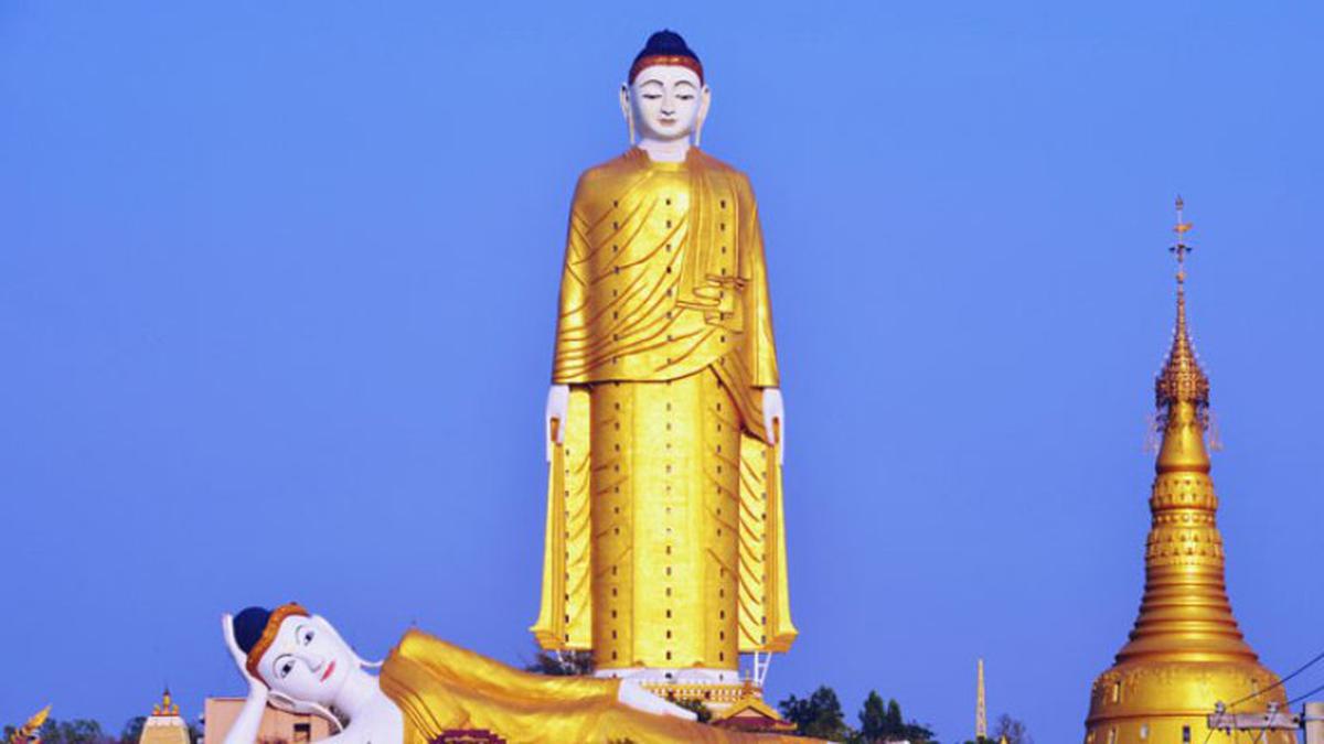 7 Patung Raksasa yang Jadi Landmark Terkenal