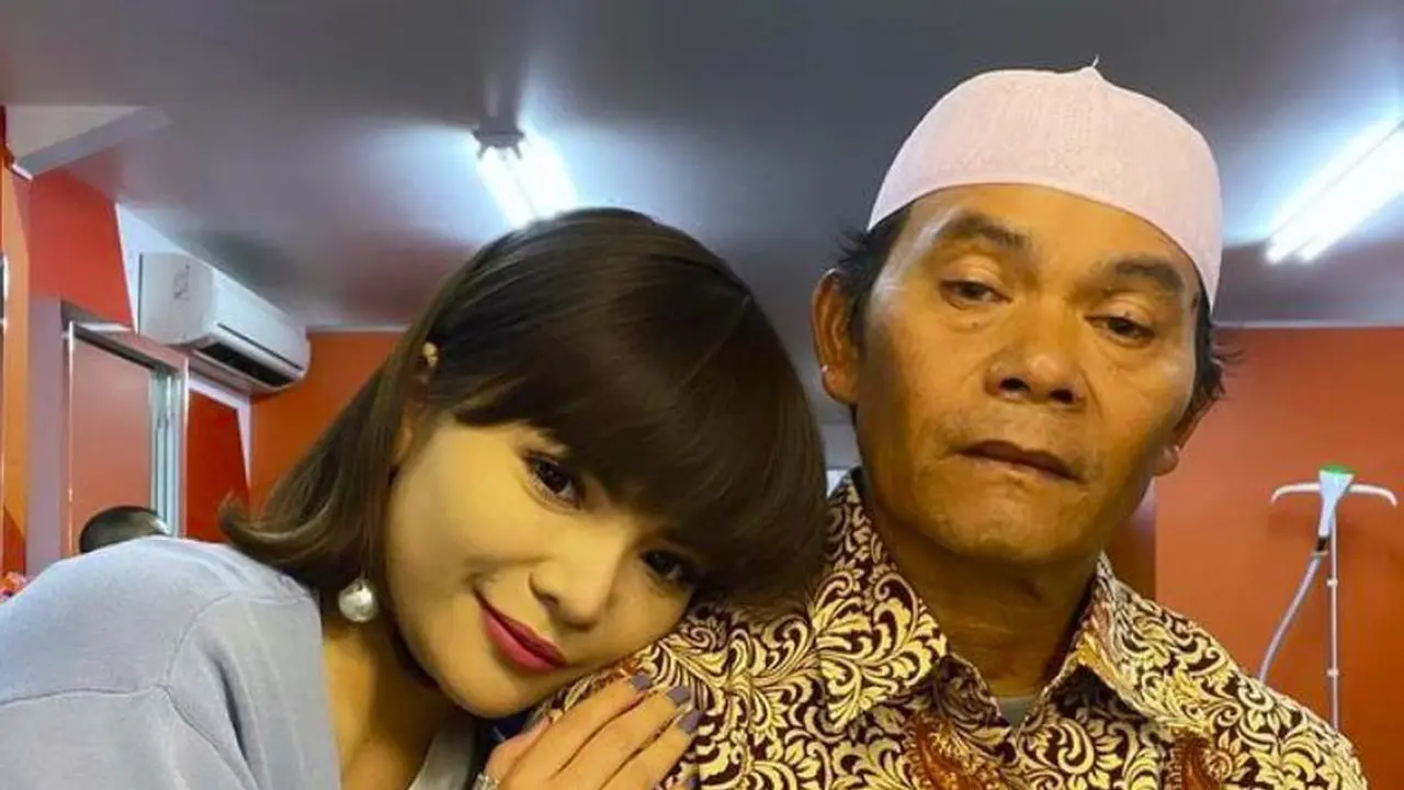 Potret Kebersamaan Dinar Candy dan Sang Ayah yang Ternyata Pendiri ...