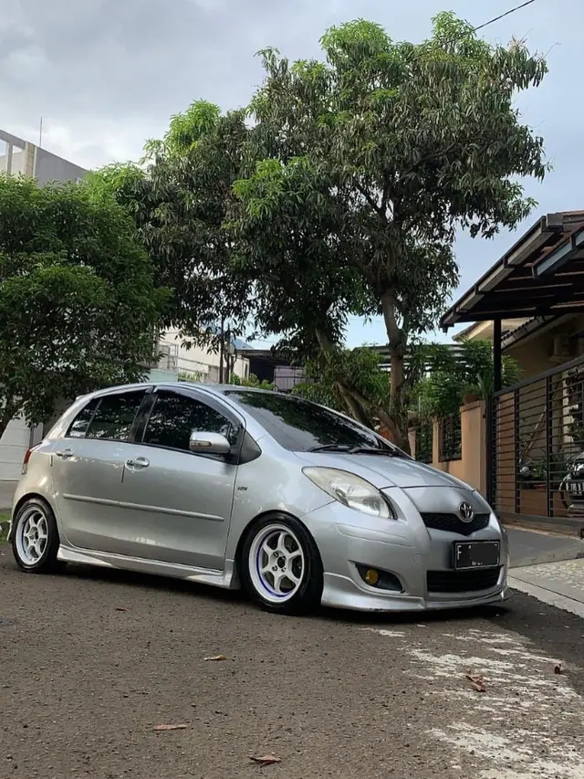 12 Potret Modifikasi Toyota Yaris 'Bakpau', Hatchback Mungil yang Bisa ...