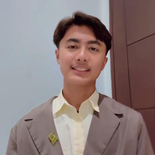 7 Potret Terbaru Bintang Pratama Anak Hengky Kurniawan yang Kini Jadi ...