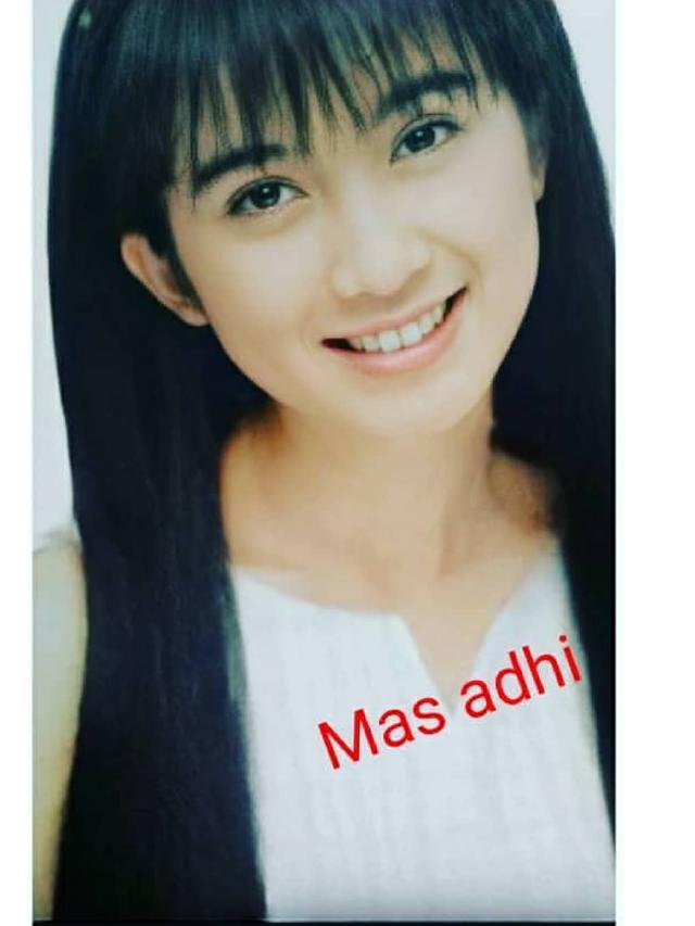 10 Potret Desy Ratnasari Muda, Sosok Kecantikan Alami Pribumi yang ...