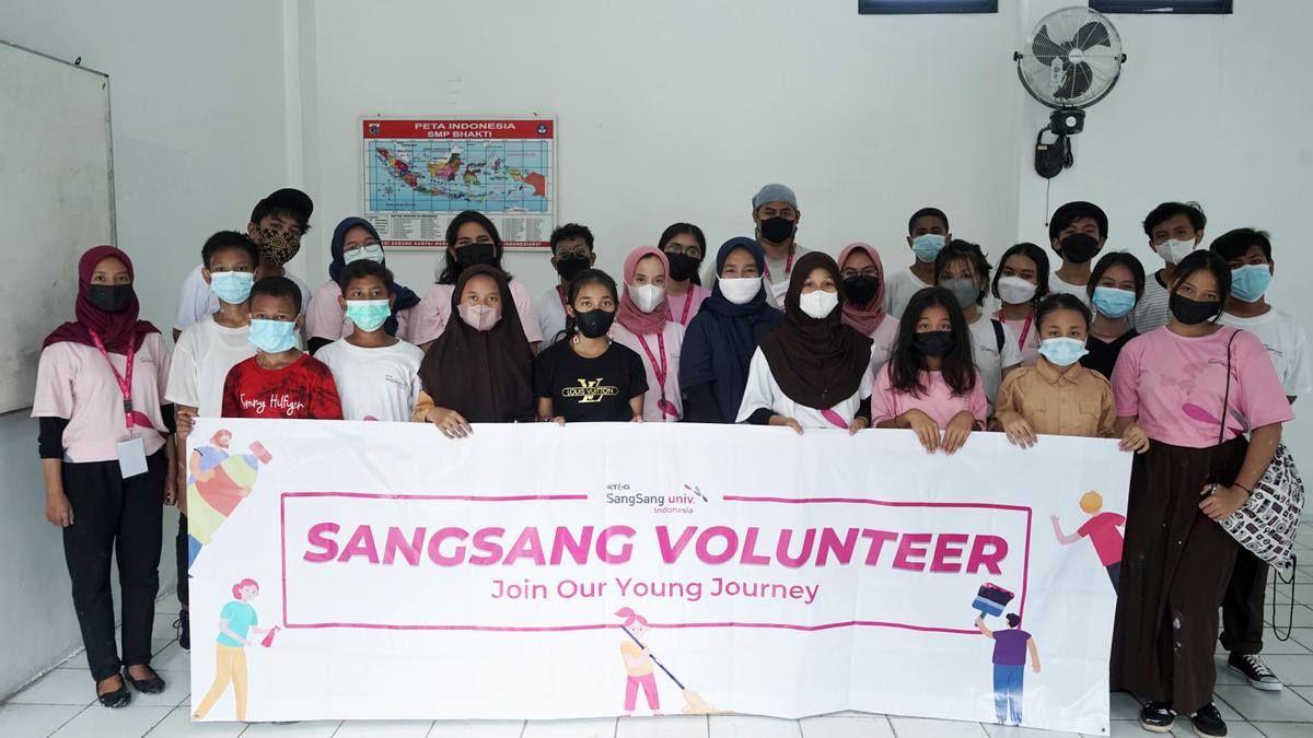 KT&G SangSang Univ Indonesia Gelar Kegiatan Sukarela Demi Kelancaran PTM - ShowBiz Liputan6.com