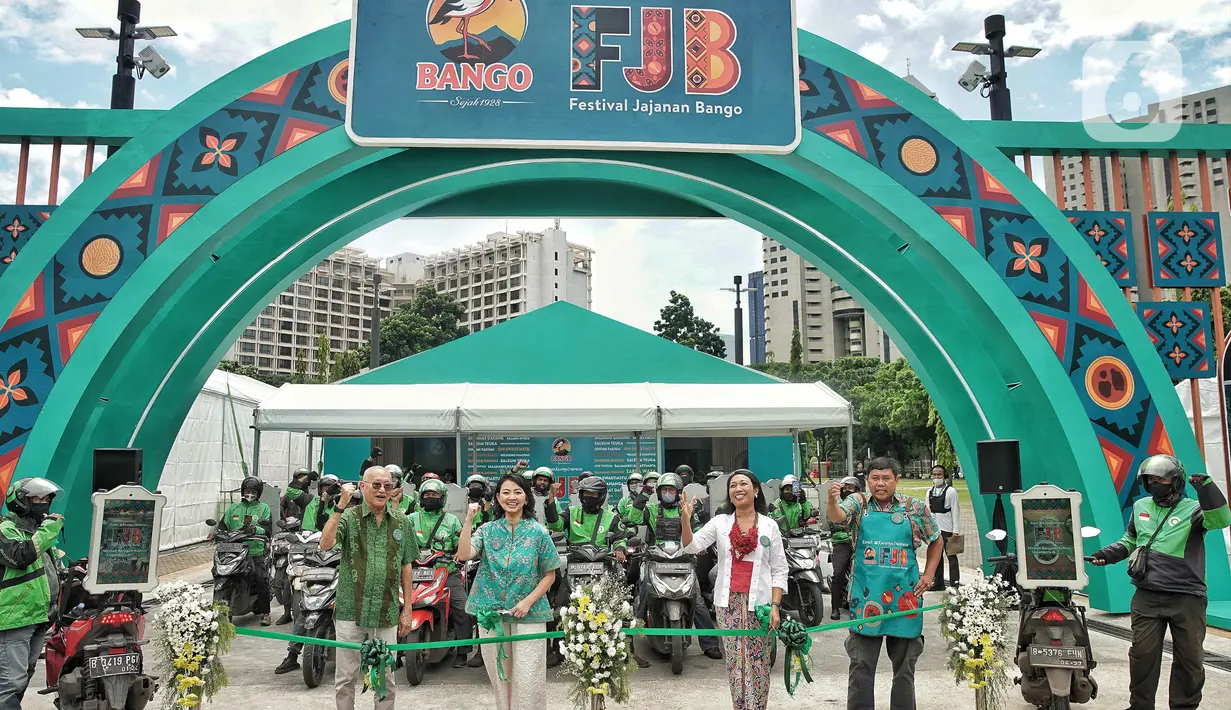 Berburu Kuliner Akhir Pekan di Festival Jajanan Bango 2022 - Foto ...