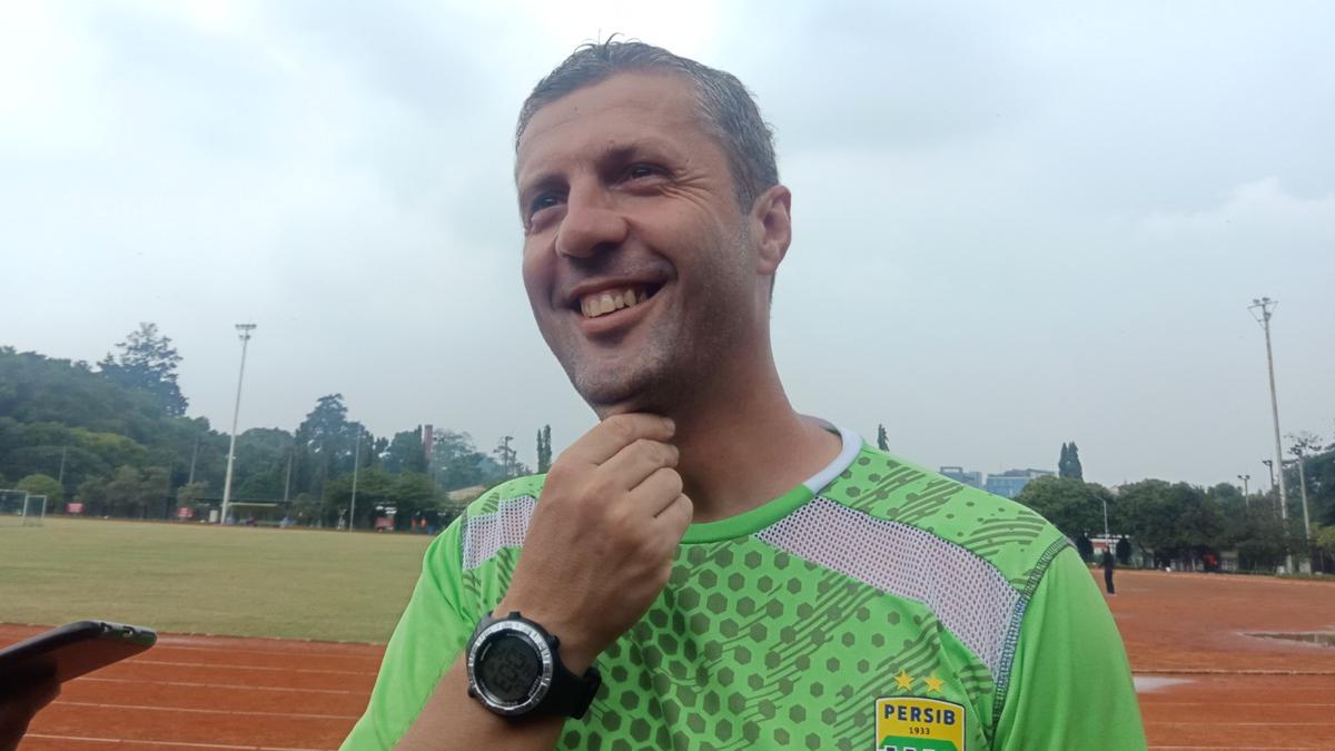 Miljan Radovic Berniat Coba Semua Pemain Persib di Laga Uji Coba di ...