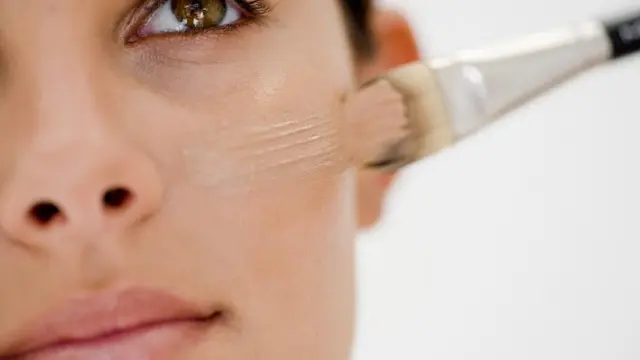 Jangan Salah! Ini Cara Tepat Pilih Foundation - Fashion & Beauty ...