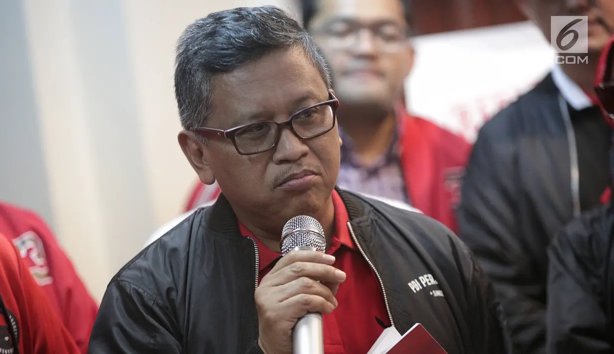 FOTO: PDIP Luncurkan Official Store Atribut - Foto Liputan6.com