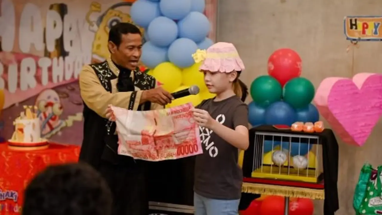 10 Potret Ulang Tahun Dian Ayu ke-37, Dipuji karena Konsepnya Ramah ...