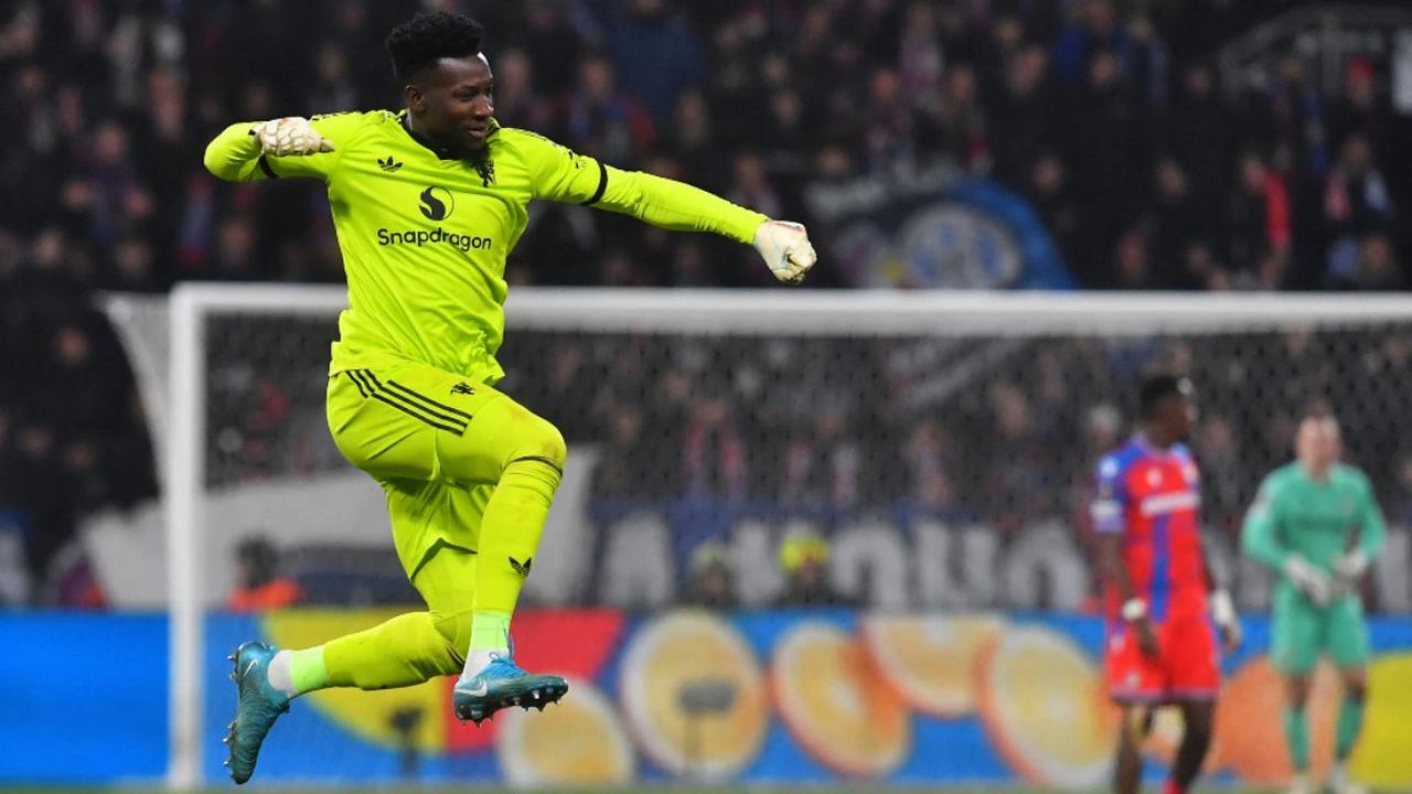 Andre Onana Lepas Kendali: Maki hingga Tampar Fans Usai Kekalahan ...