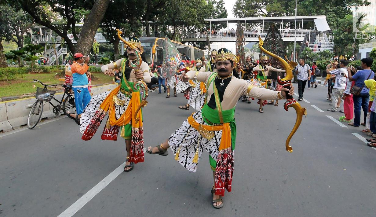 FOTO: Sambut Asian Games 2018, Jakarnaval Padati Jalan Medan Merdeka ...