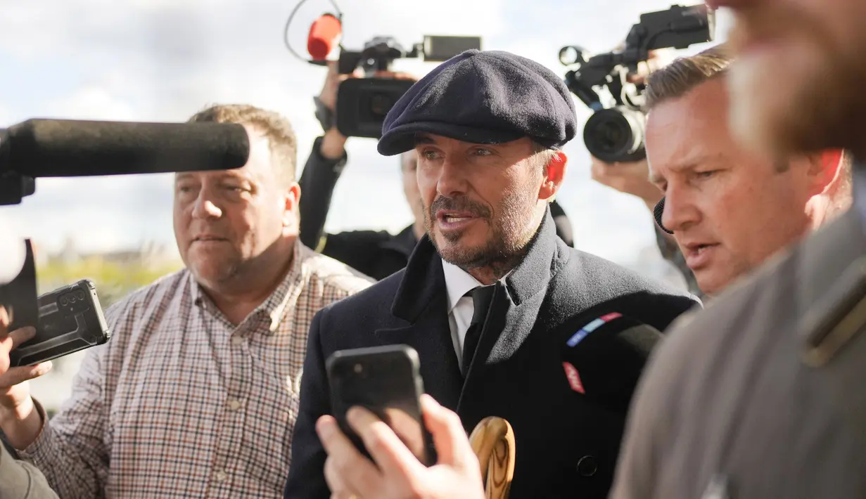 David Beckham Rela Antre Belasan Jam demi Lihat Peti Mati Ratu ...