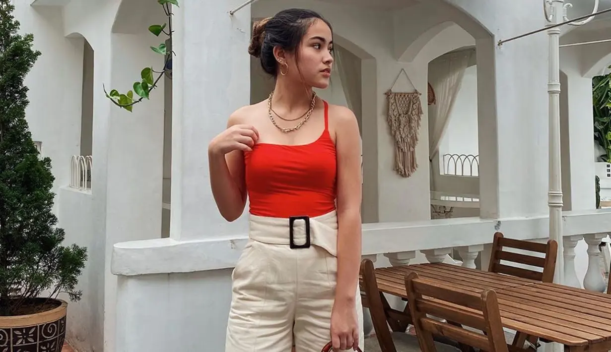 FOTO: Gaya Kasual Nicole Parham, Simpel dan Stylish - Foto Liputan6.com