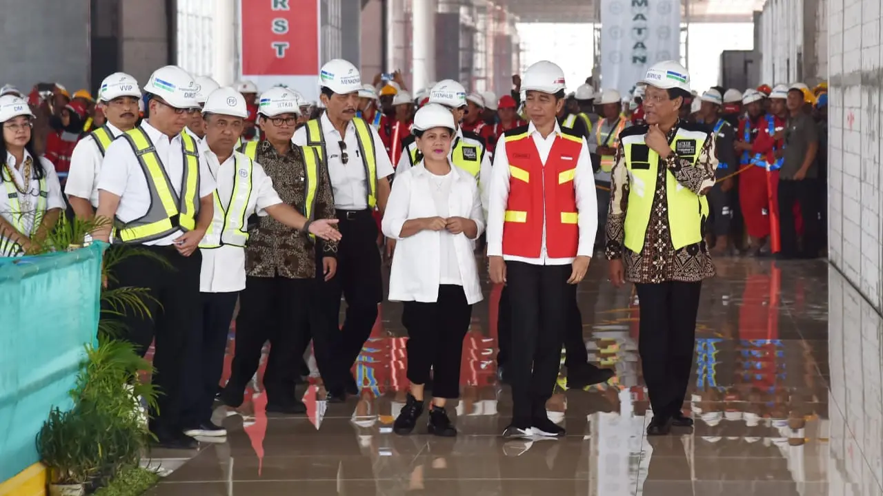 Jokowi Resmikan Terowongan Terpanjang di Indonesia