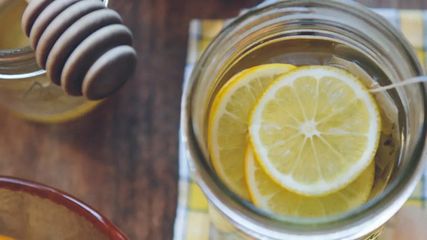 Resep Lemon Madu Hangat Untuk Meringankan Batuk dan Pilek
