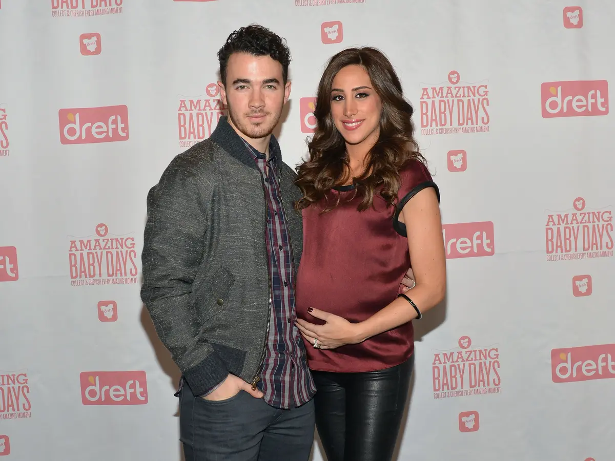 Kevin Jonas E Danielle Deleasa Incinta