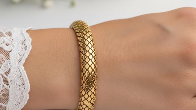 9 Model Gelang Emas Sisik Ular untuk Acara Pernikahan, Simbol Cinta ...
