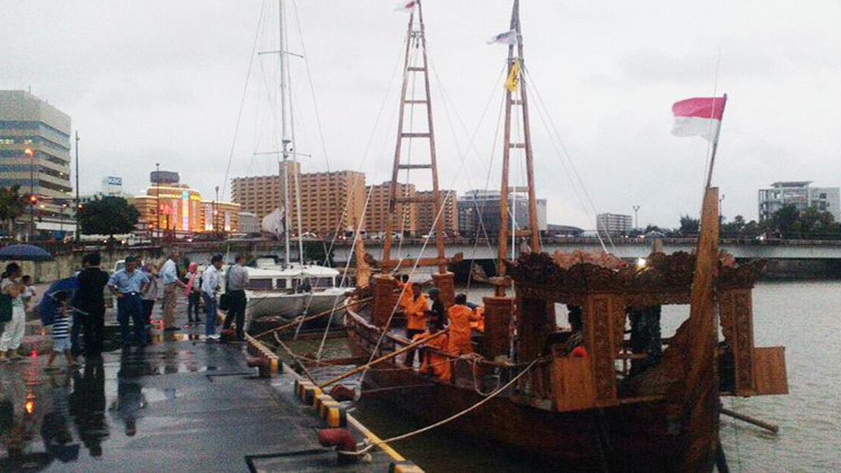 ‎Kapal Ekspedisi Spirit of Majapahit Berlabuh di Jepang - Bisnis ...