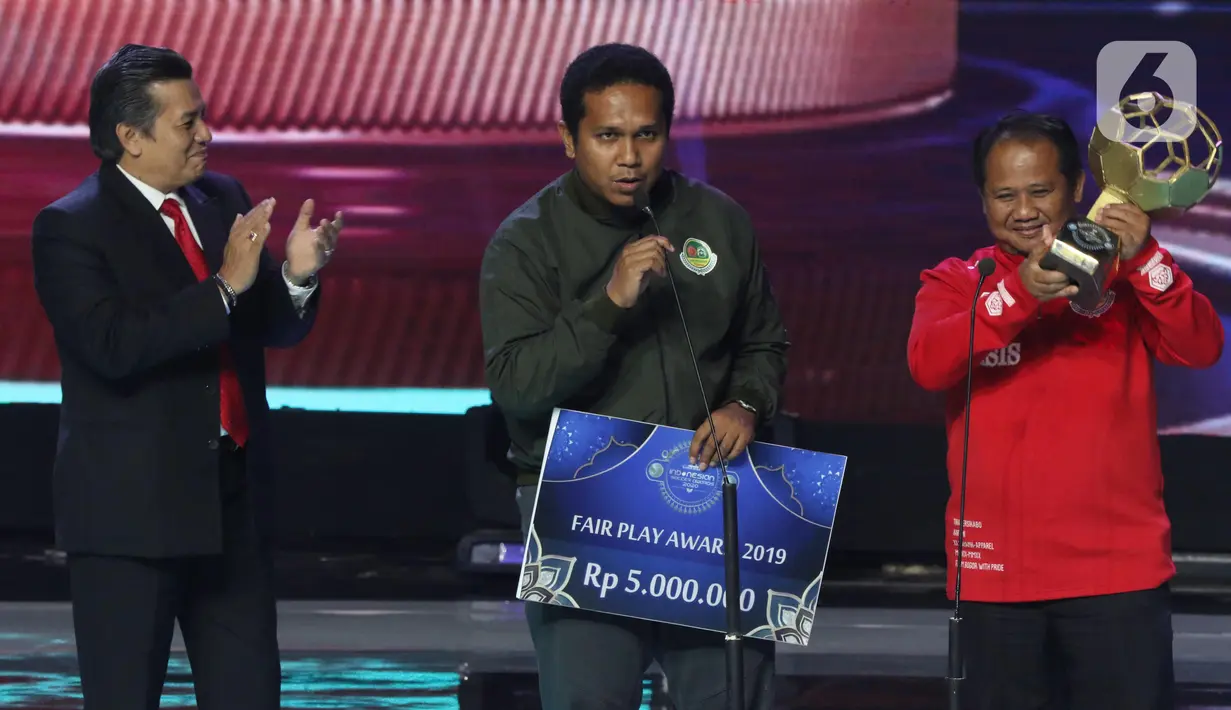 FOTO: Enam Belas Penghargaan Diberikan Pada Indonesian Soccer Award ...