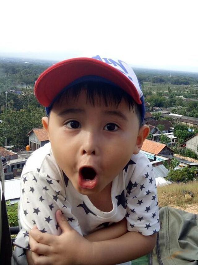 6 Potret Ivander Haykal Firdaus, Anak Daus Mini yang Menggemaskan - Hot Liputan6.com