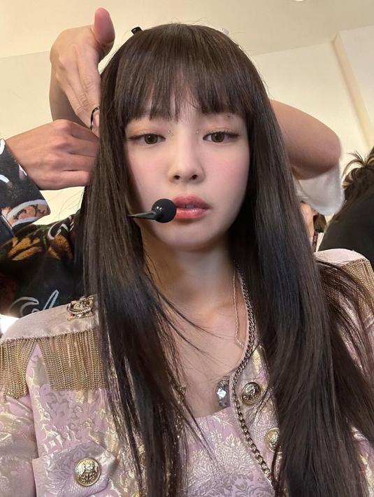 Tampil Beda, Jennie BLACKPINK Pakai Poni Palsu di Houston - Foto ...