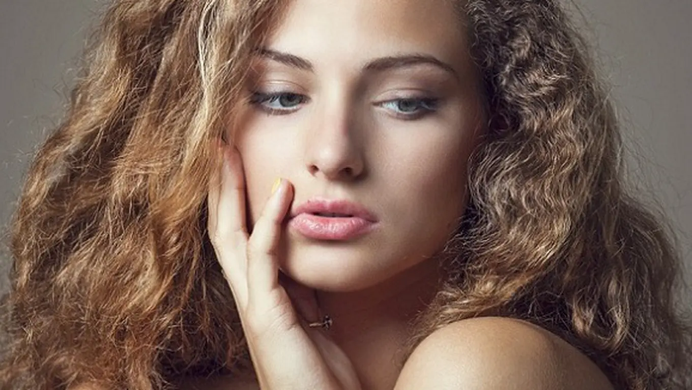 5 Tips Rambut Anti Kusut yang Perlu Anda Tahu - Beauty Fimela.com