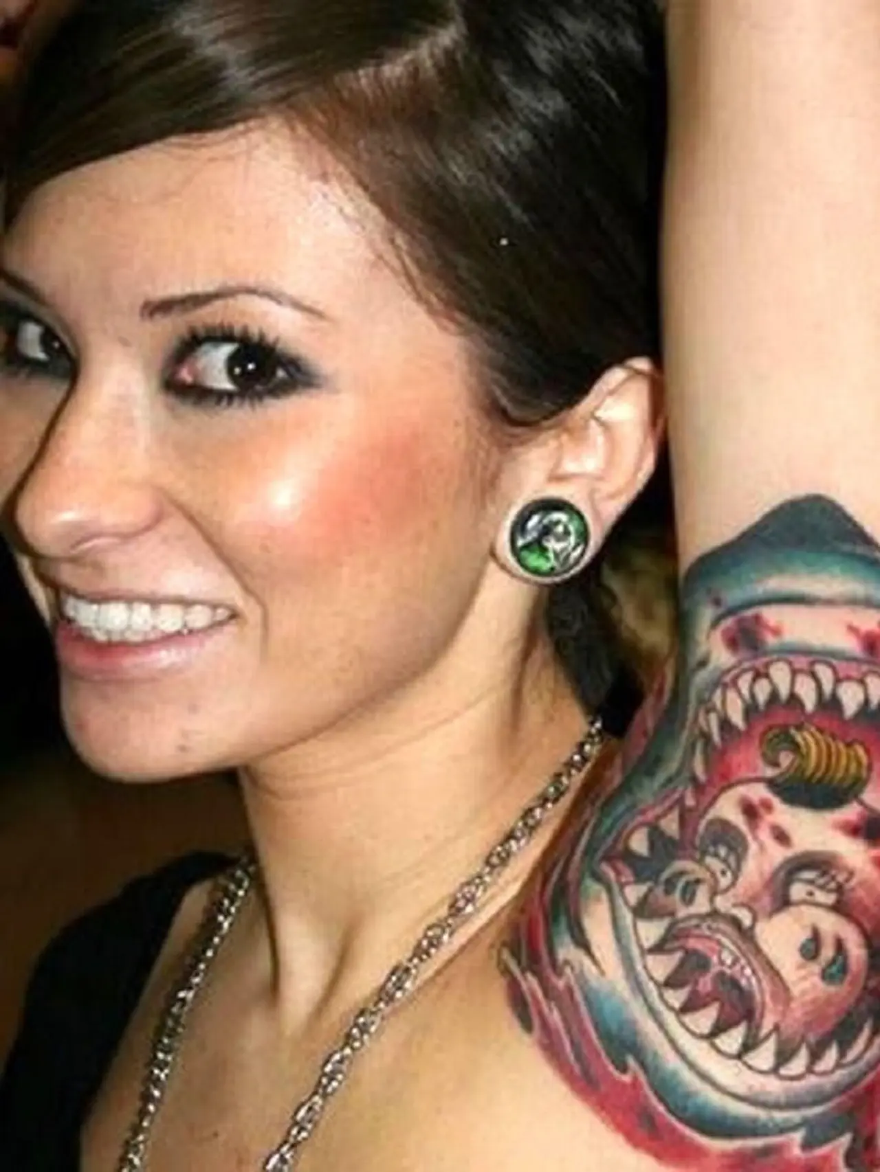 6 Lokasi Tato Cewek Ini Tak Biasa, Nyeleneh Banget - Hot Liputan6.com