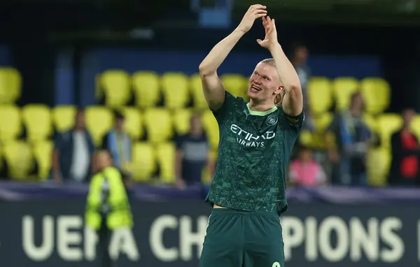 Profil Ragnar Oratmangoen, dari Kakek Maluku hingga Menjadi Pemain Taat ...