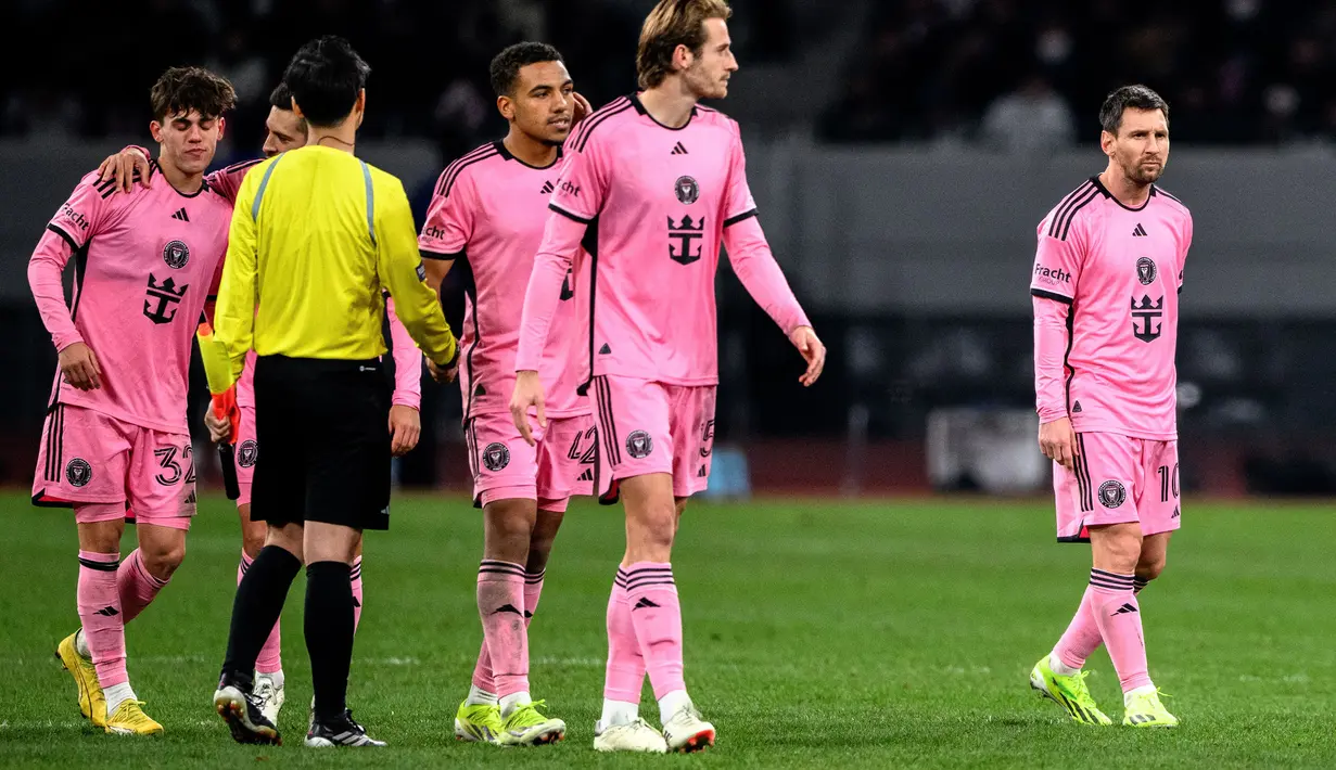 Foto: Lionel Messi Main, Inter Miami Malah Kalah dari Juara J League ...