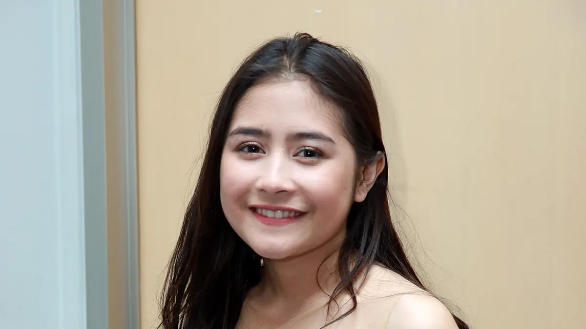 Piara Poni, Prilly Latuconsina Terlihat Lebih Muda - Entertainment ...