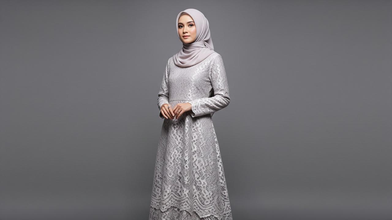 7 Model Gamis Brokat Simple Tanpa Payet Tapi Tetap Mewah, Pesona ...