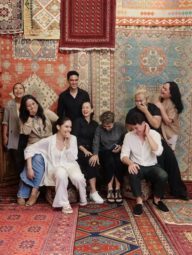 6 Potret Kebersamaan Steffi Zamora dan Nino Fernandez, Salfok Pakai Outfit Senada - Hot Liputan6.com