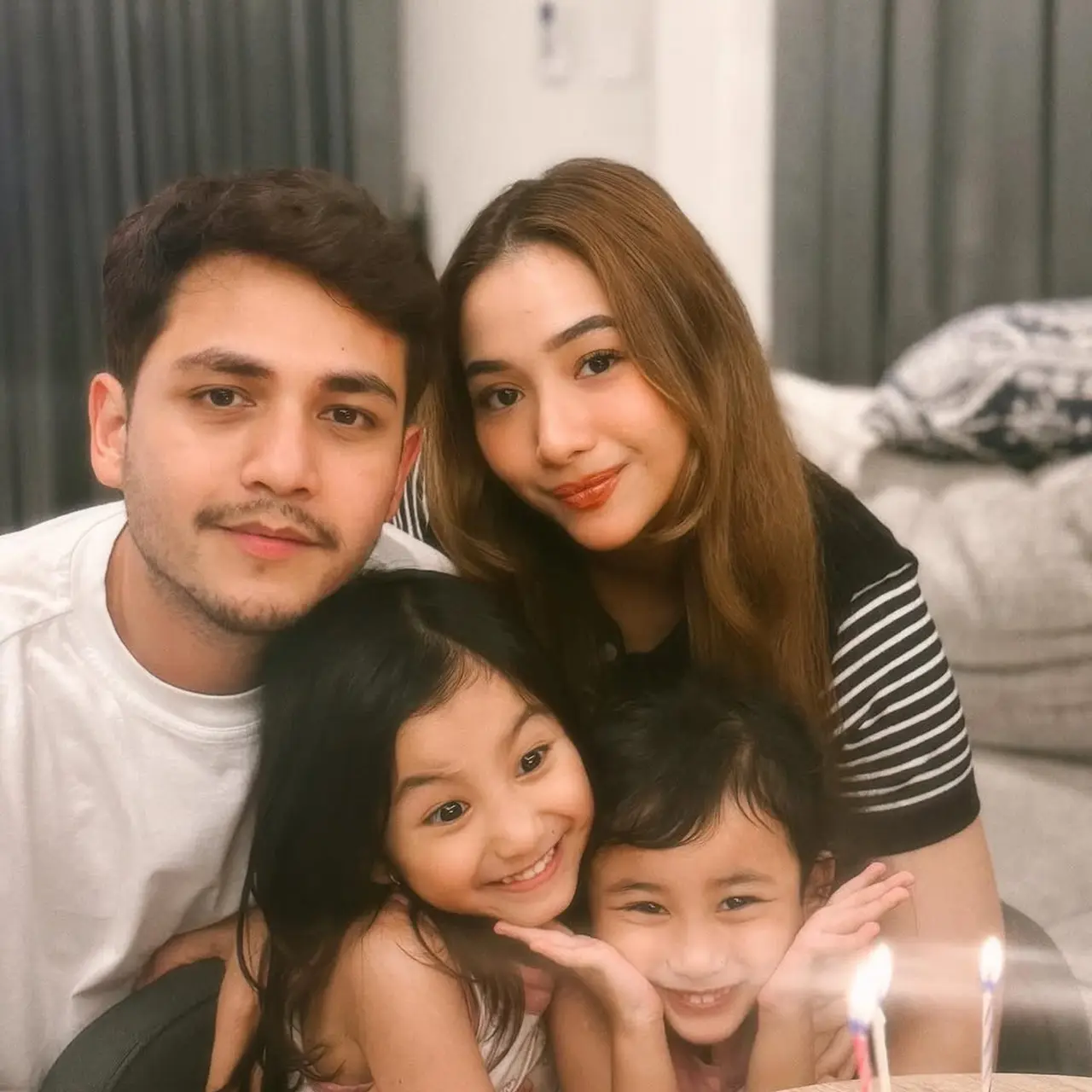 6 Potret Adzana dan Rizky Alatas Rayakan Ultah Anak Kedua, Adi Bing ...