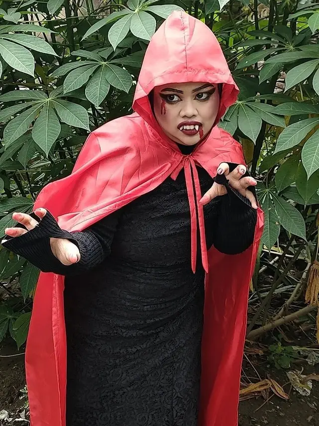 6 Potret Kekeyi Cosplay Setan Ini Nyeleneh Pol, Netizen: Sumpah Kaget ...