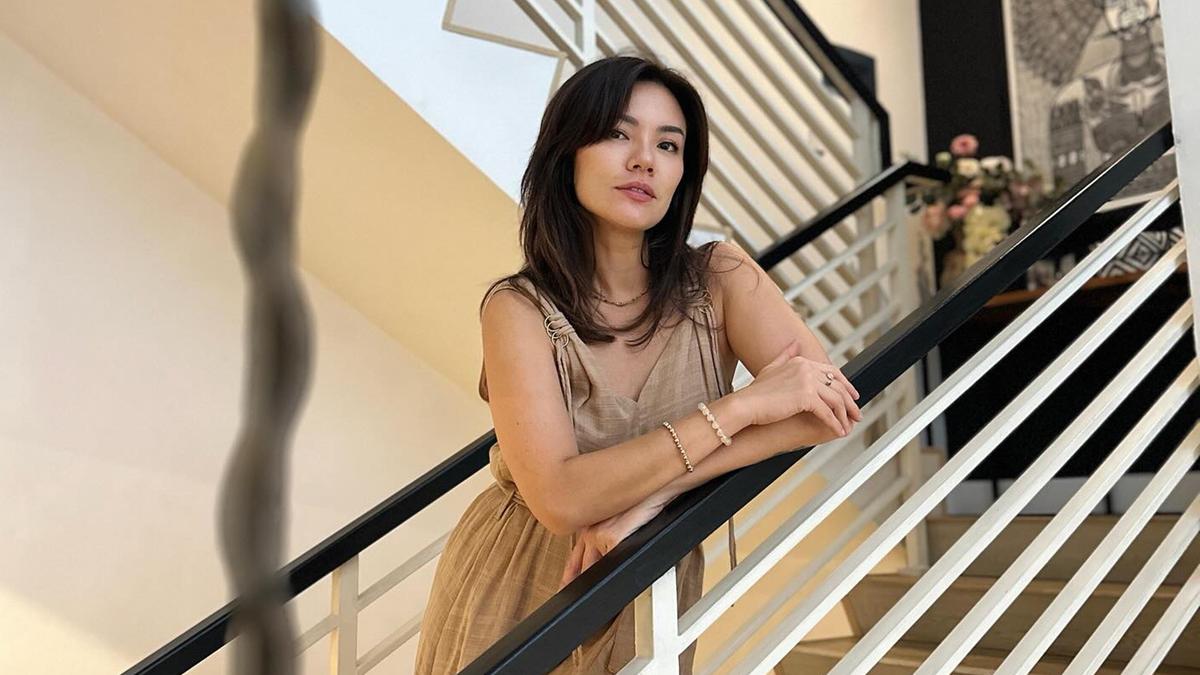 Sudah Lama Vakum, Ini Potret Terbaru Aline Adita 'Putih Abu-abu' di ...